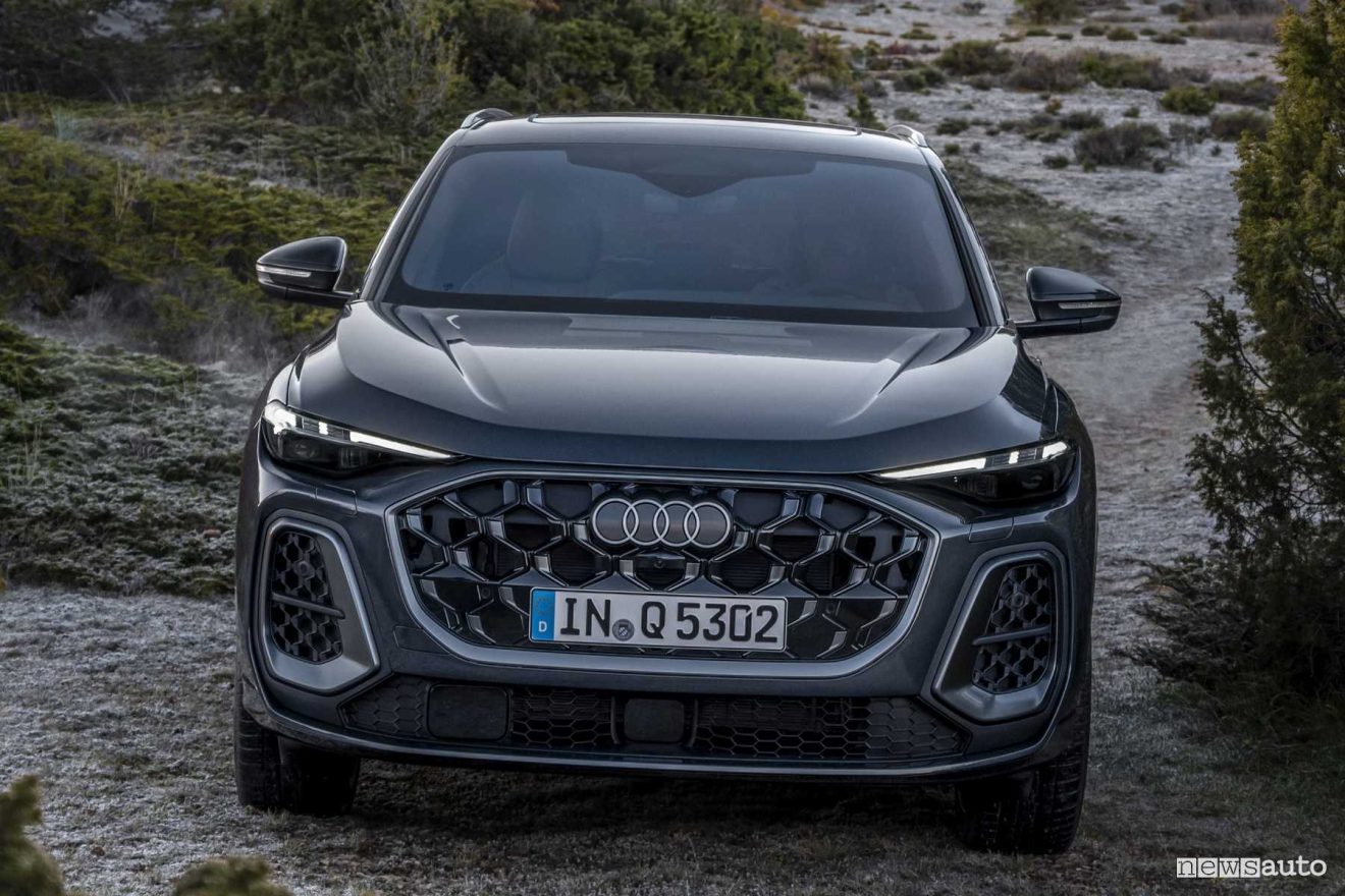 Nuova Audi Q5, dimensioni, interni, motori e prezzo